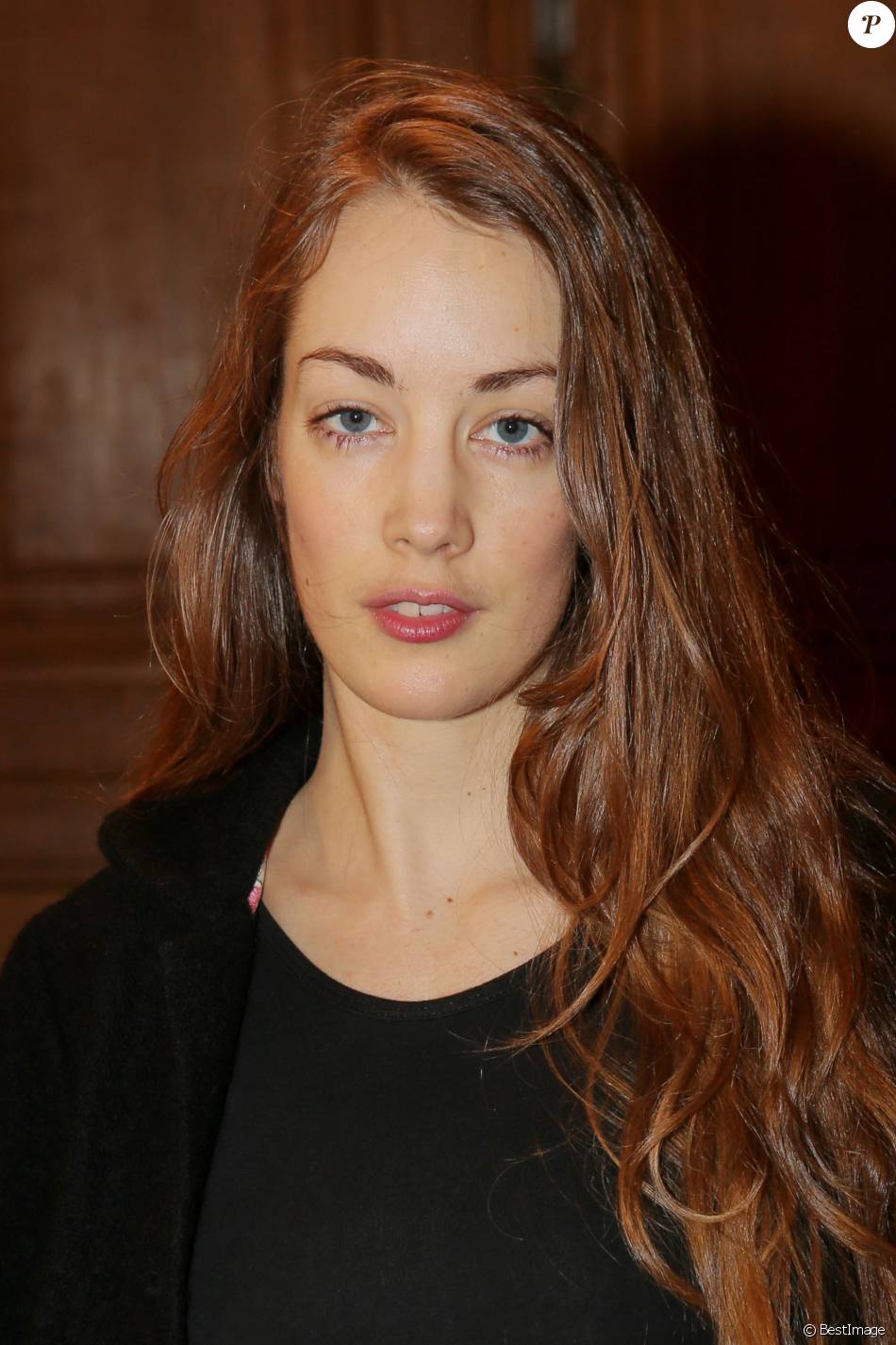 Juliette Besson - People au défilé haute couture Dany Atrache printemps ...