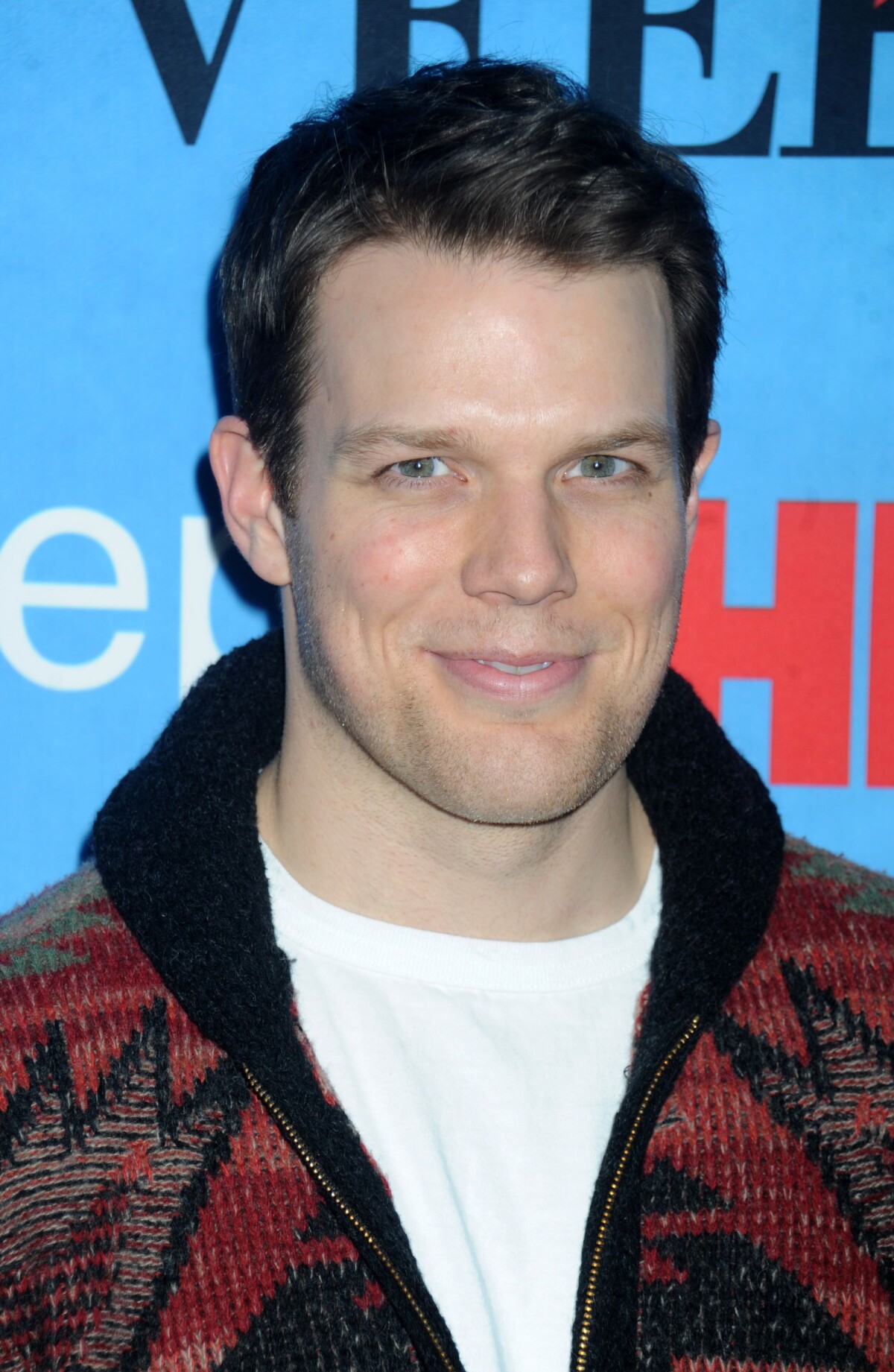 Photo : Jake Lacy à New York le 6 avril 2015 - Purepeople