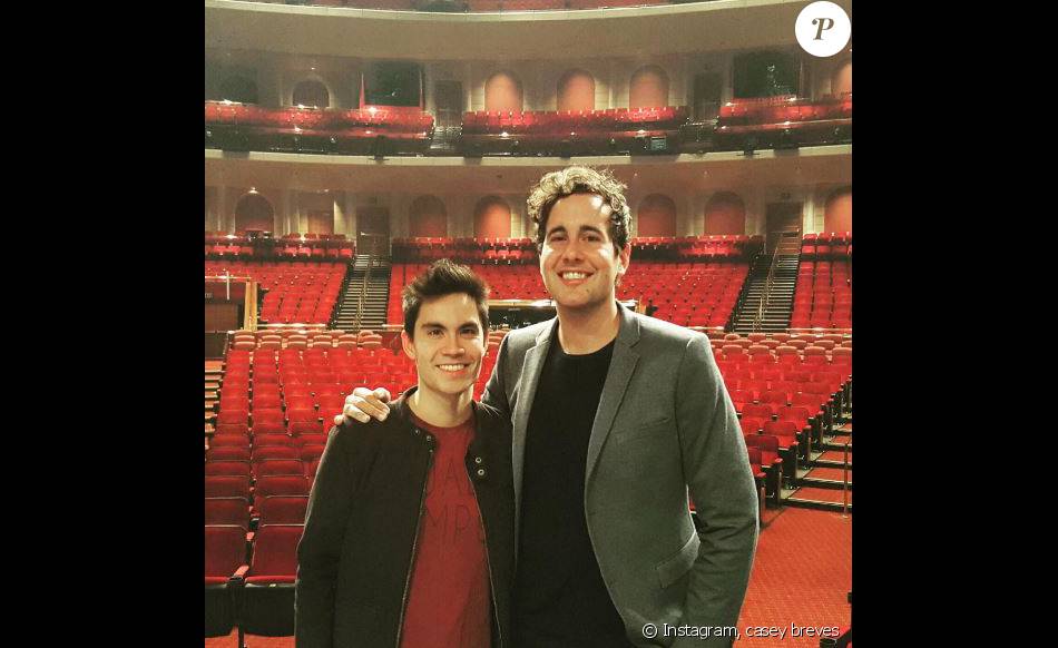 Sam Tsui et Casey Breves à Las Vegas, au Colosseum, 2015. Instagram ...