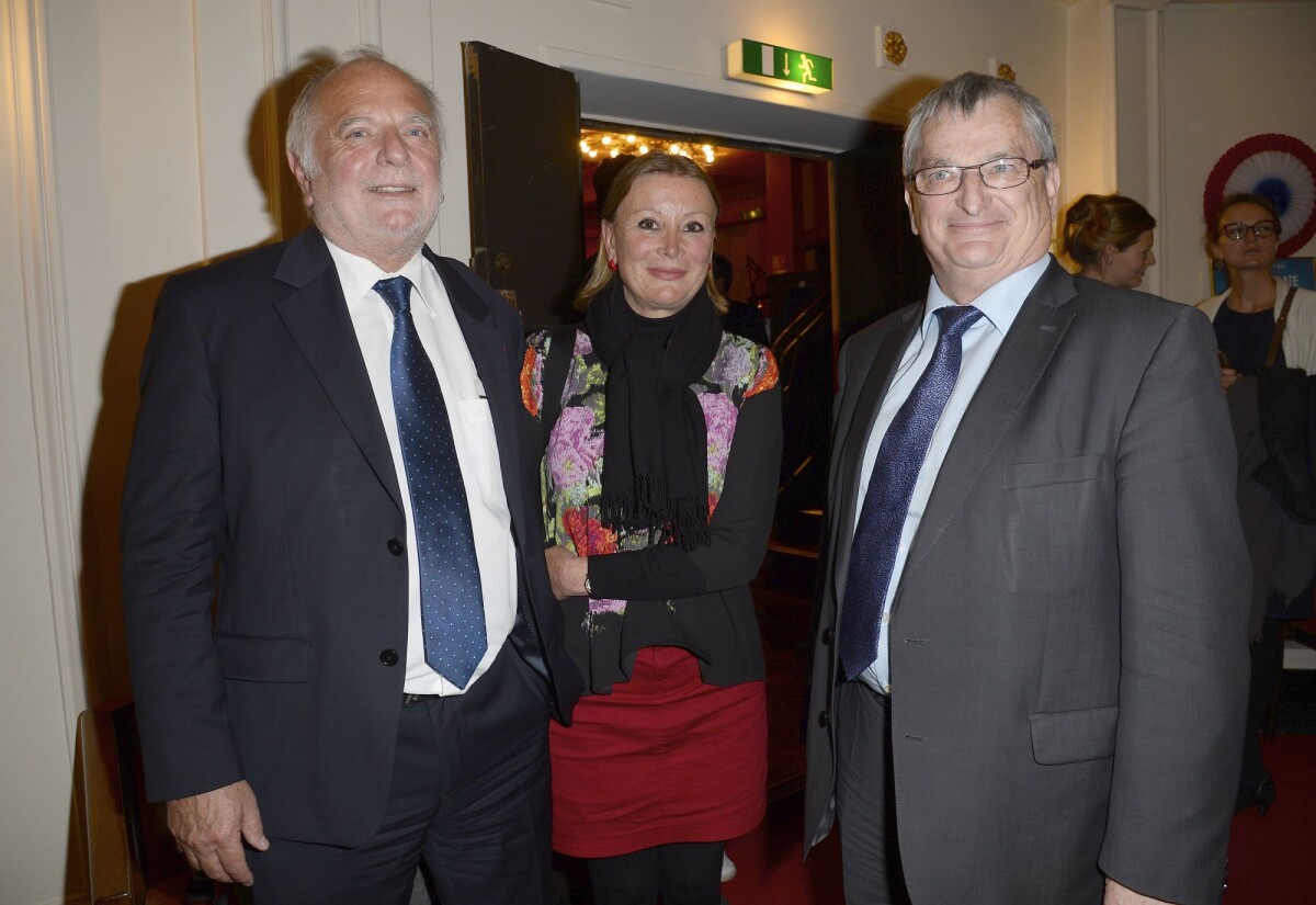 Photo : Exclusif - Gérard Menuel, guest et Michel Raison - Députés et ...