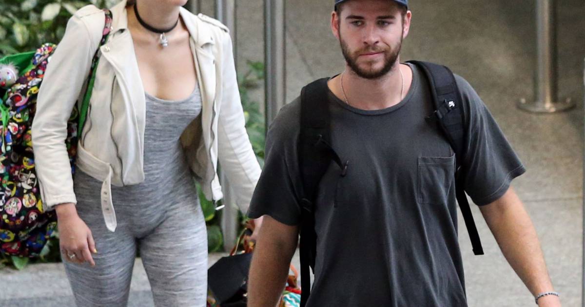 Liam Hemsworth et sa petite amie Miley Cyrus prennent un vol à Brisbane ...