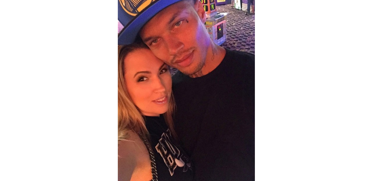 Photo : Jeremy Meeks pose avec la mère de ses deux enfants. Photo ...