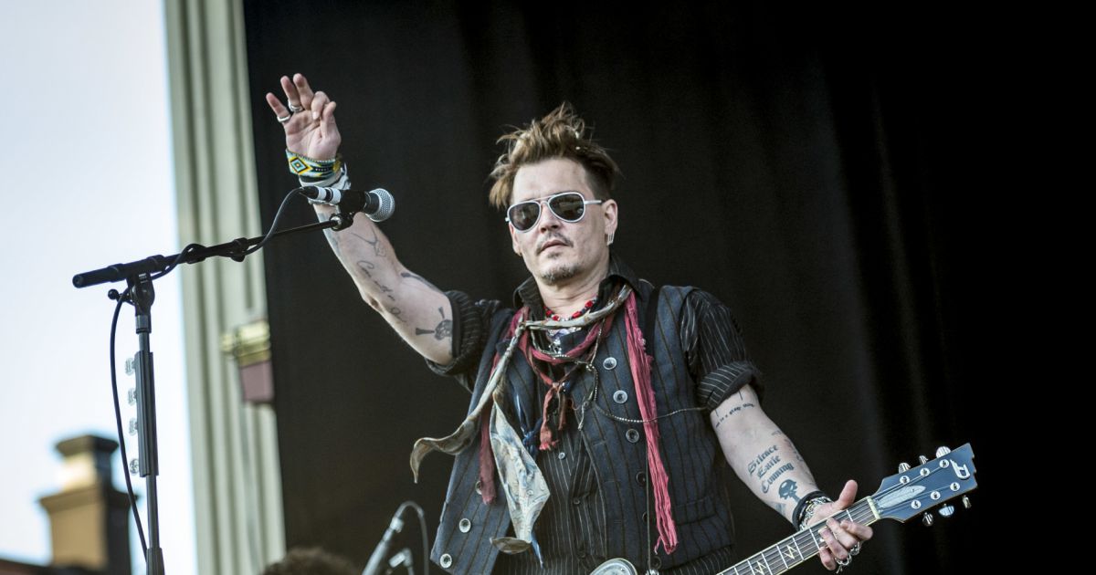 Johnny Depp - Concert des Hollywood Vampires au parc d'attractions ...