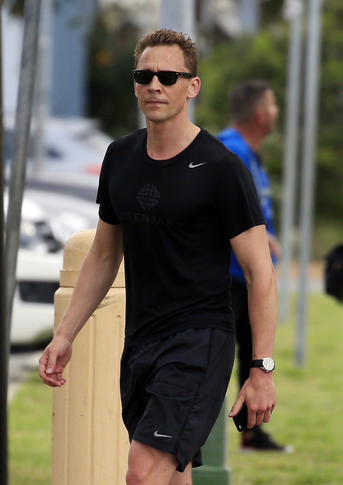 Photo : Tom Huddleston (compagnon de Taylor Swift) revient à son hôtel ...