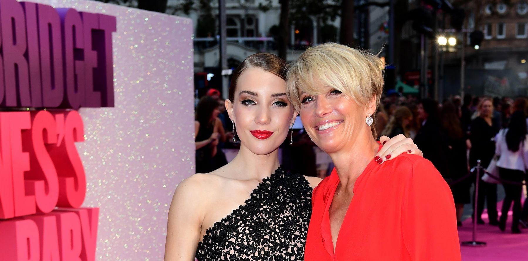 Emma Thomson : Sa fille Gaia, 17 ans, est superbe et fait sensation ...