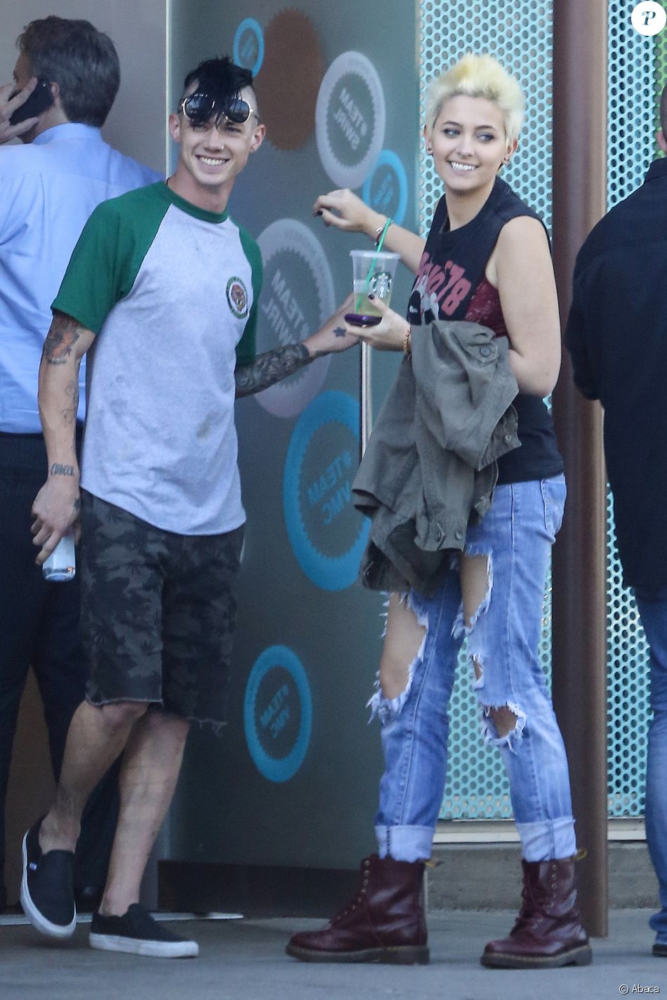 Paris Jackson et Michael Snoddy à la sortie du restaurant Sprinkles le ...