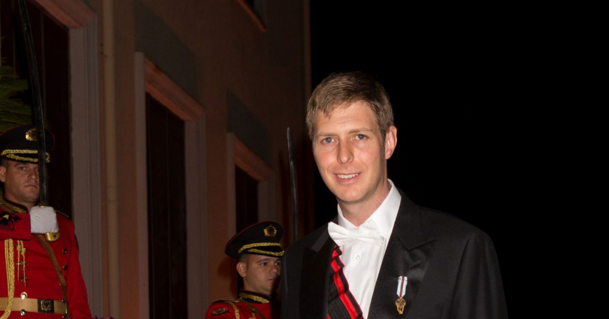 Prince Leka II d'Albanie au dîner du mariage du prince Leka II d ...