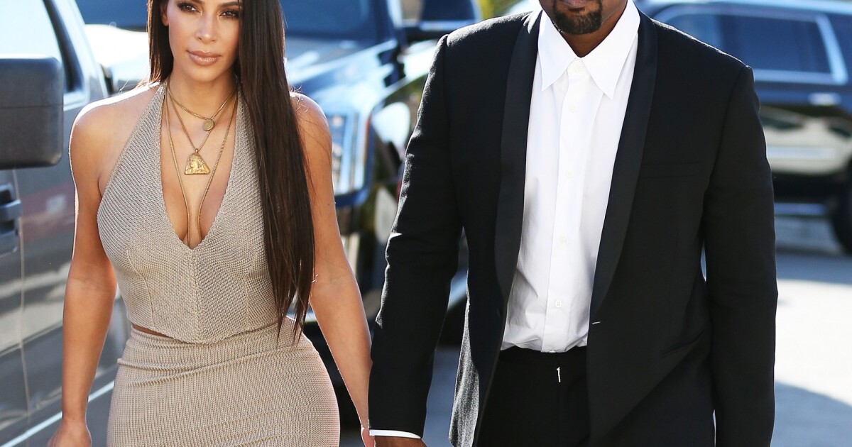 Kanye West menotté et hospitalisé : Kim Kardashian à ses côtés - Purepeople