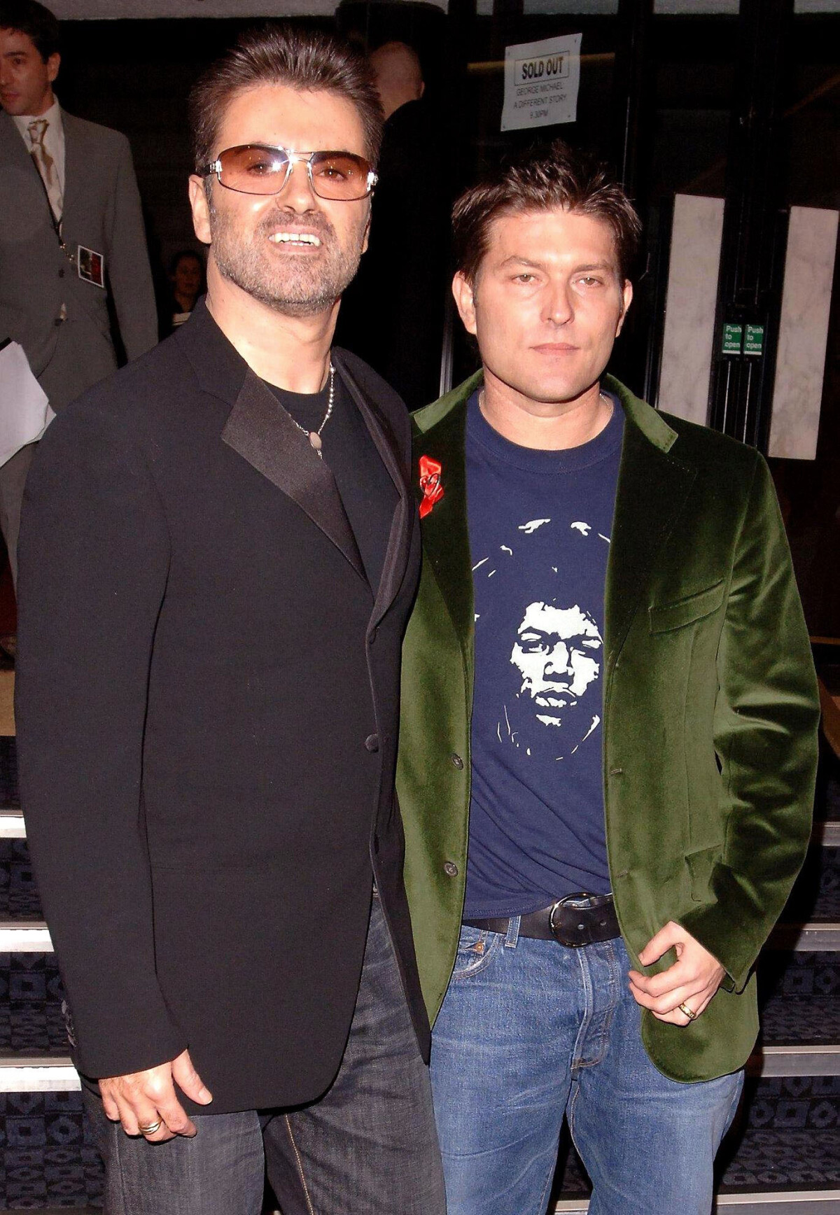 Photo : George Michael et Kenneth Goss à Londres, le 5 décembre 2005 ...