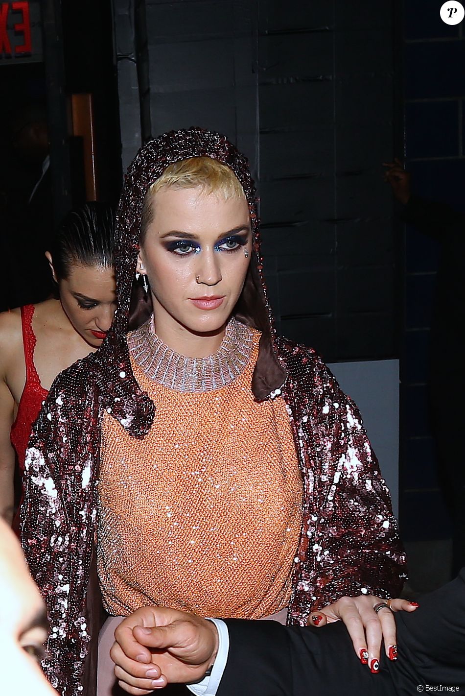 Katy Perry à la sortie de l'after party de la soirée MET au nightclub ...
