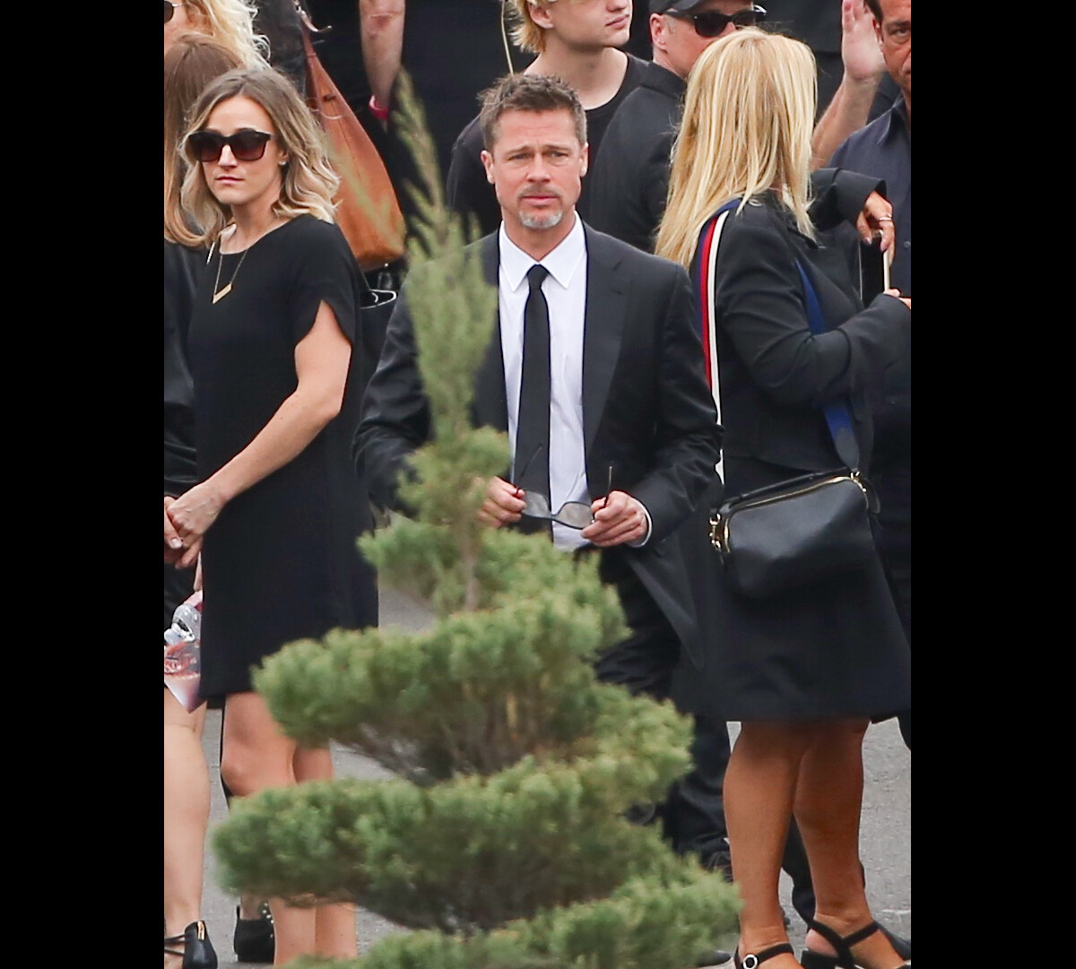 Photo : Brad Pitt aux funérailles de Chris Cornell à Los Angeles, le 26 ...
