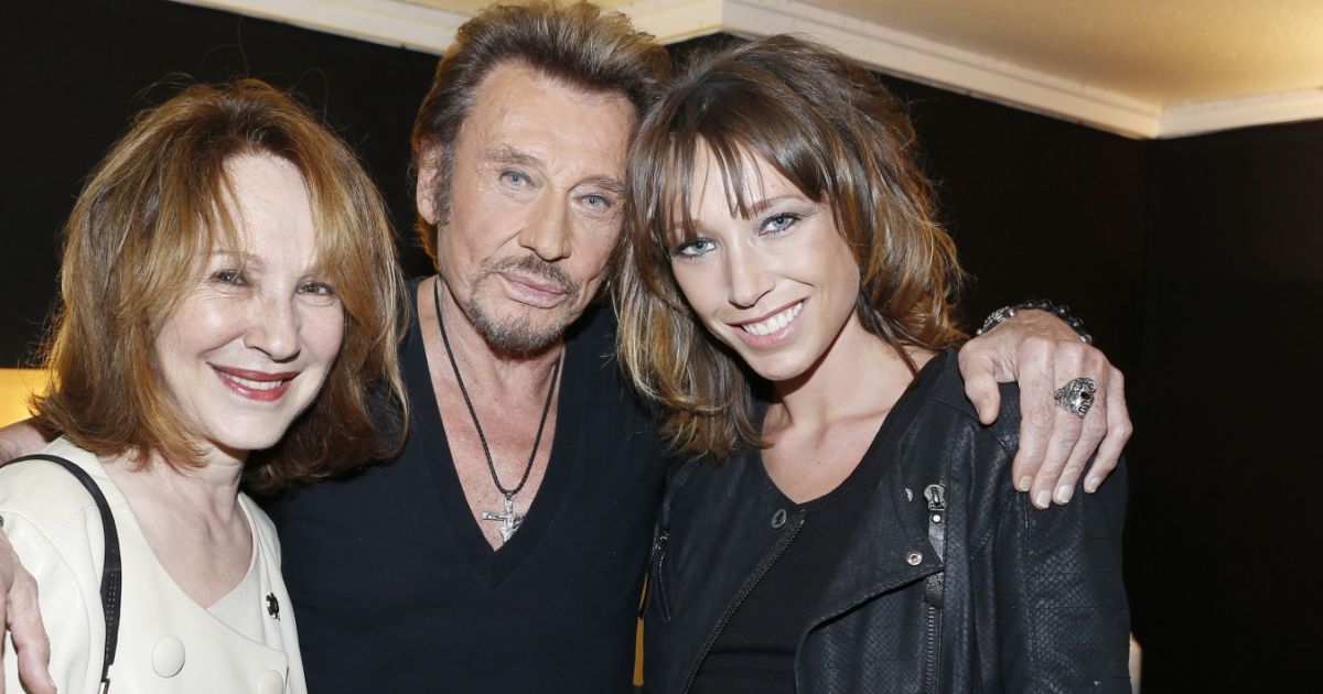 Johnny Hallyday : Sa fille Laura Smet "si fière" de lui pour ses 74 ans - Purepeople