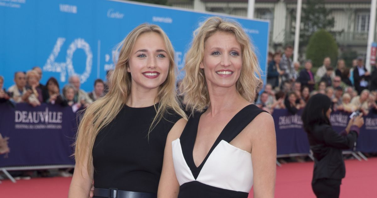 Alexandra Lamy et sa fille Chloé Jouannet - Cérémonie d'ouverture du 40e Festival du cinema ...