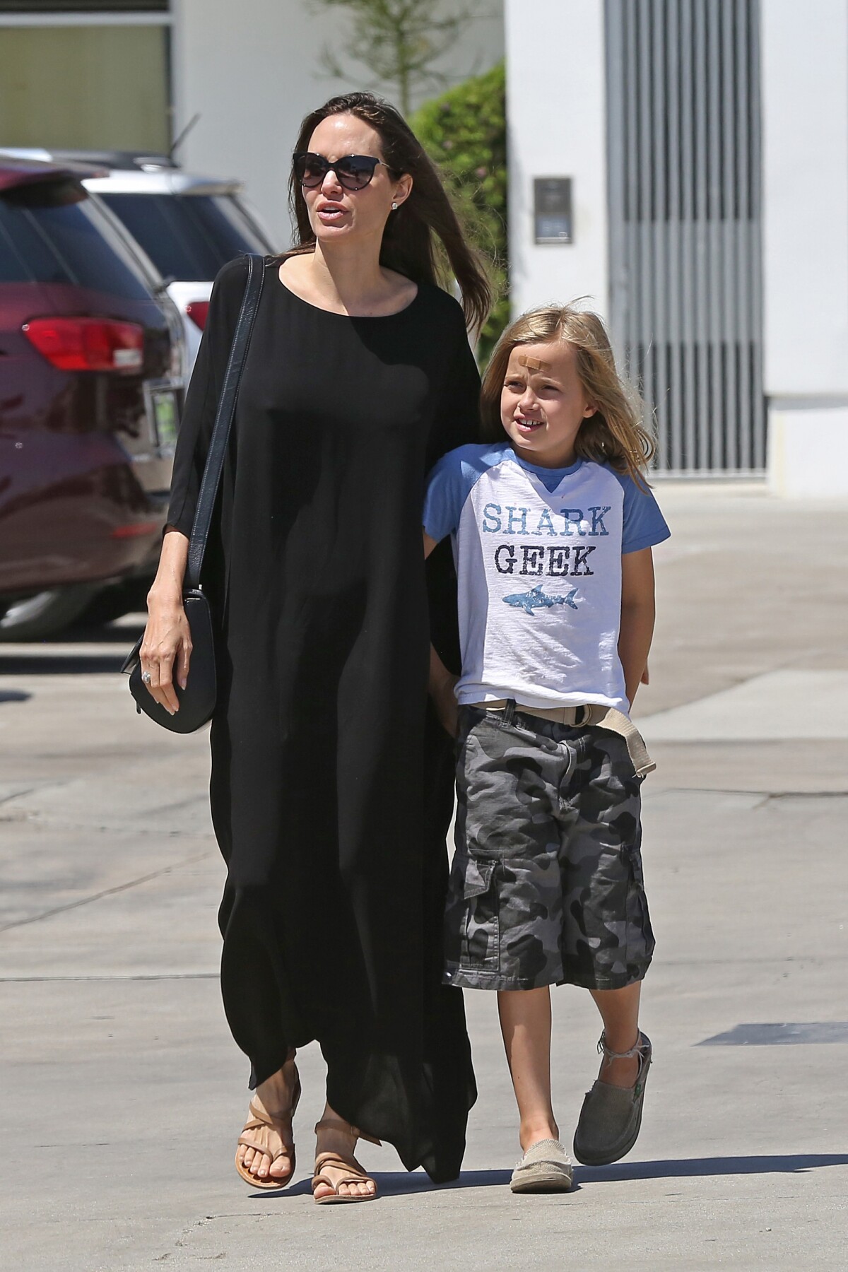 Photo Exclusif Angelina Jolie Très Heureuse De Faire Un Après Midi