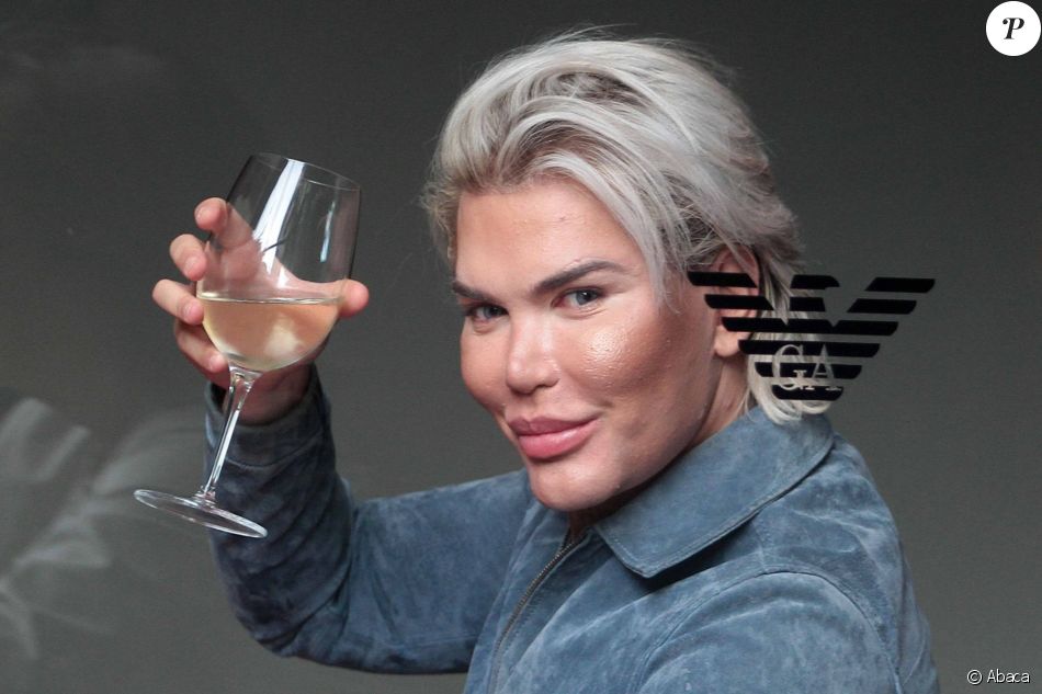 Rodrigo Alves à Milan le 19 septembre 2017 - Purepeople