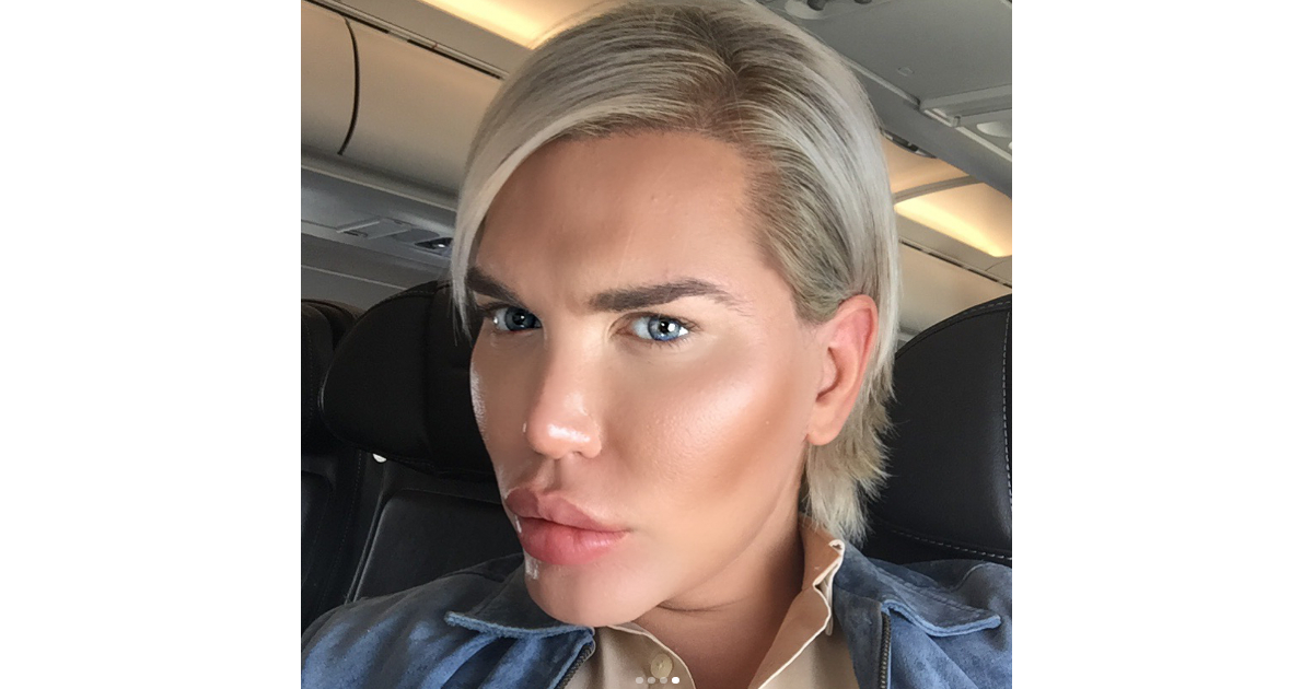 Rodrigo Alves, le Ken humain, sur une photo publiée sur Instagram le 20 ... Rodrigo Alves, le Ken humain, sur une photo publiée sur Instagram le 20 ...