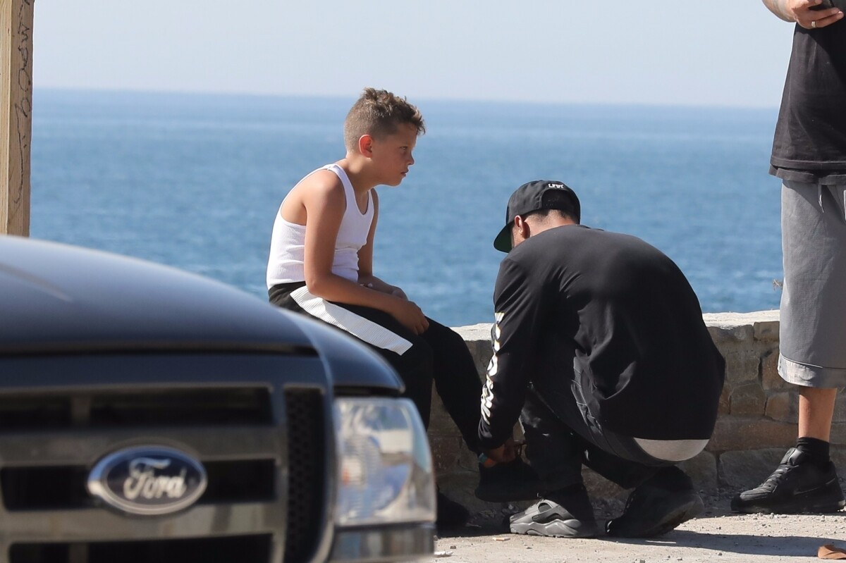 Photo : Exclusif - Jeremy Meeks et son fils Jeremy Jr font un tour de ...