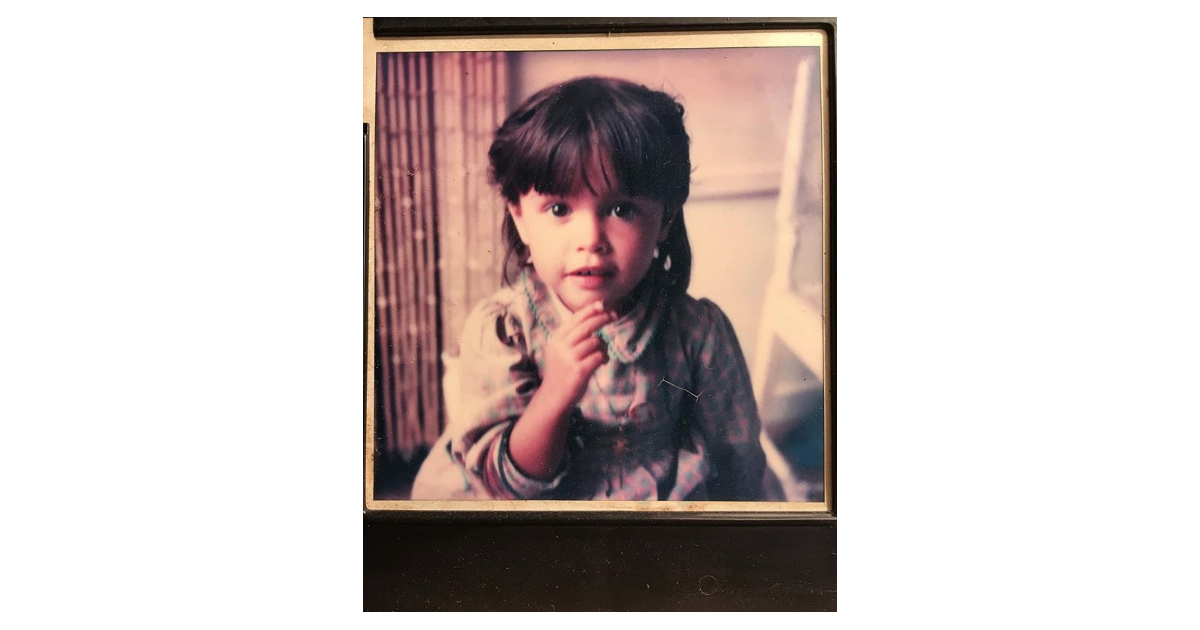 Reconnaissez-vous cette actrice à la bouille trop mignonne ? - Purepeople