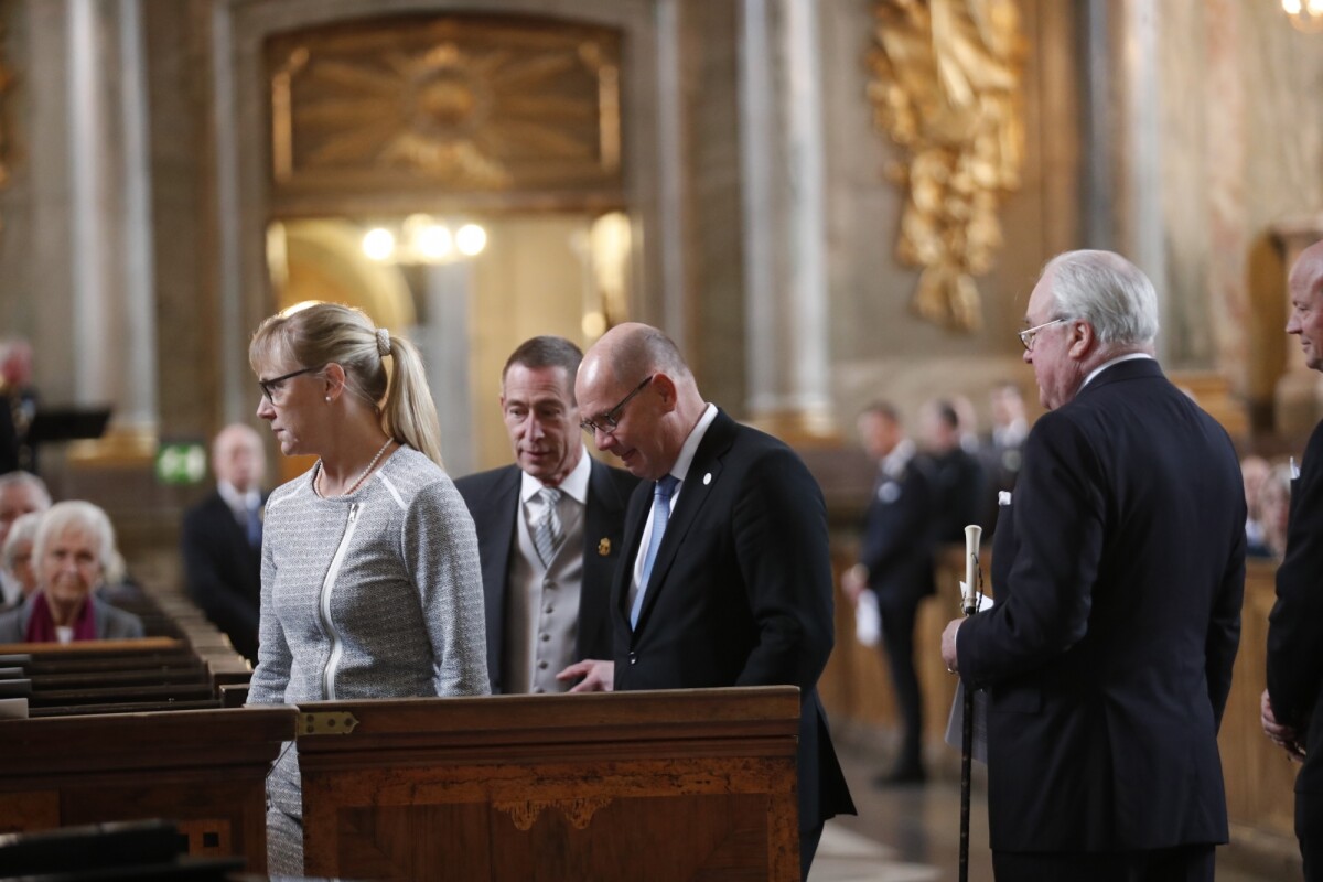Photo : Urban Ahlin, président du Parlement suédois et l'un des témoins ...
