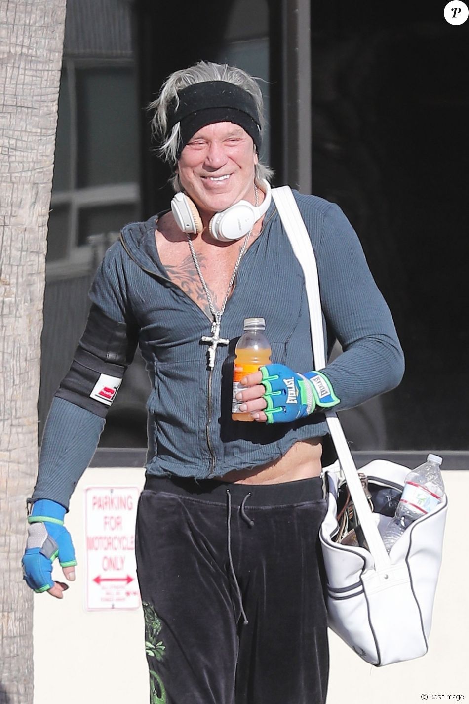 Exclusif - Mickey Rourke à la sortie de la salle de sport Gold's Gym à ...