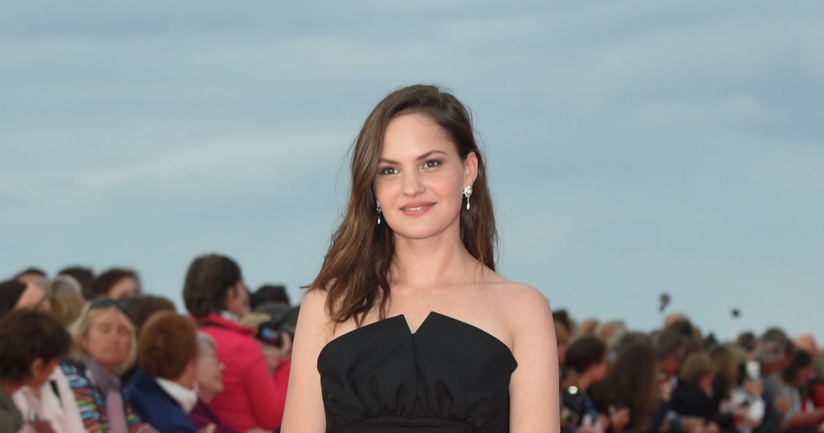 Clémence Boisnard - Photocall sur le tapis rouge du festival du film de ...