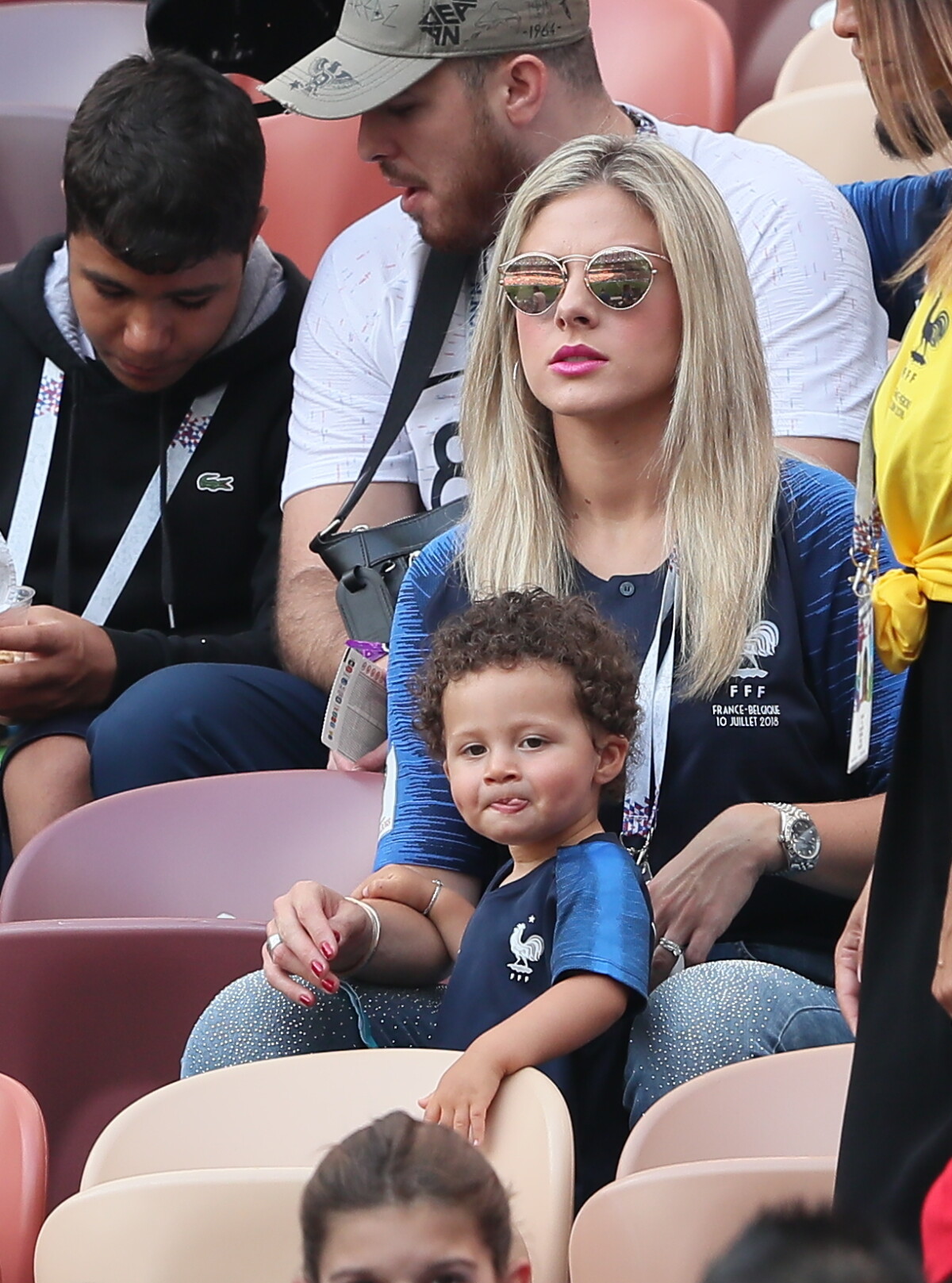 Photo : Camille Tytgat (femme de R.Varane) et son fils Ruben - People ...
