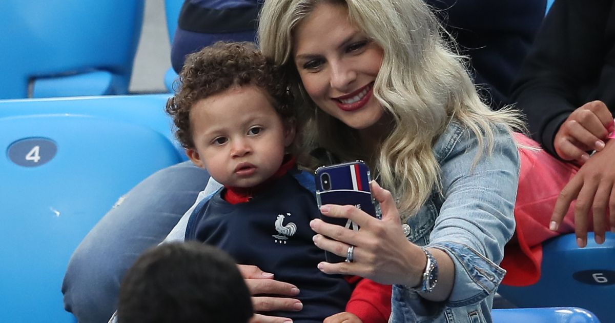 La femme de R. Varane, Camille Tytgat et son fils Ruben - Célébrités ...