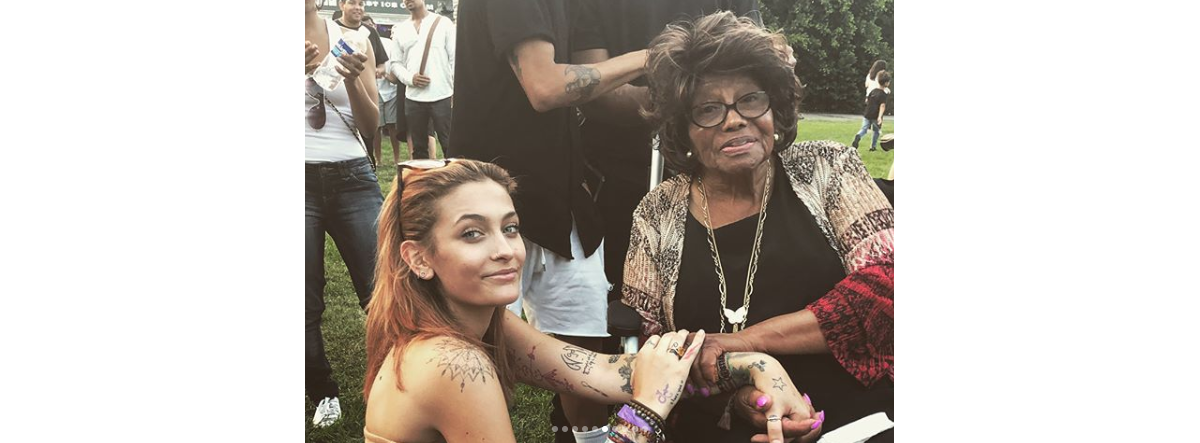 Photo : Paris Jackson et sa grand-mère Katherine au concert de son ...