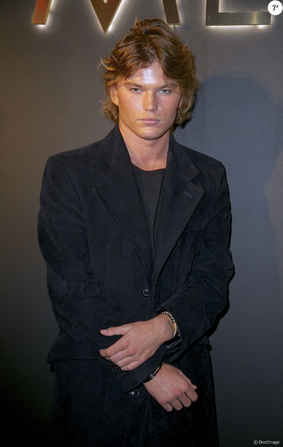 Jordan Barrett lors du lancement de la collection Messika by Gigi Hadid ...