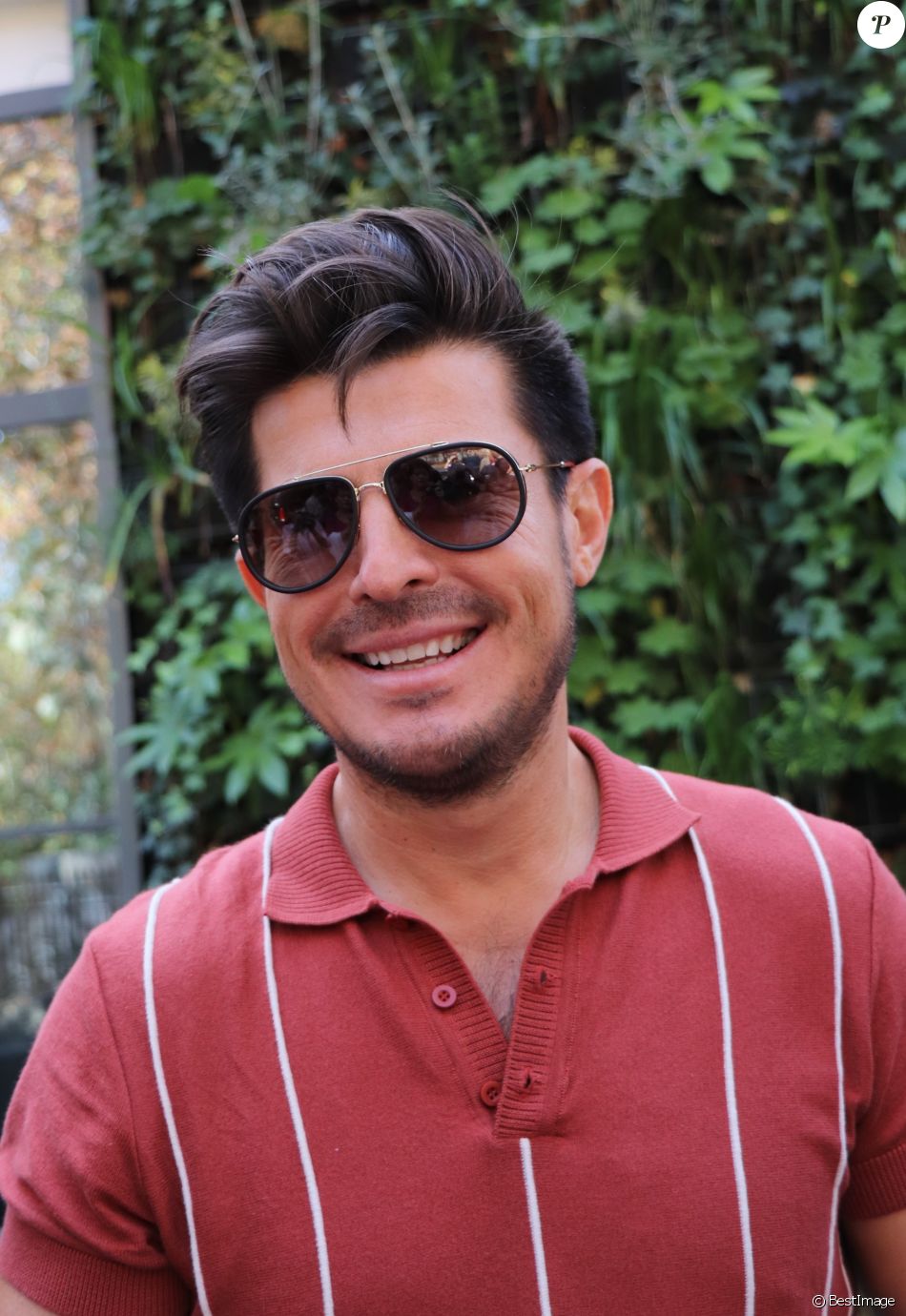 Vincent Niclo - Sortie des people de l'enregistrement de l'émission ...