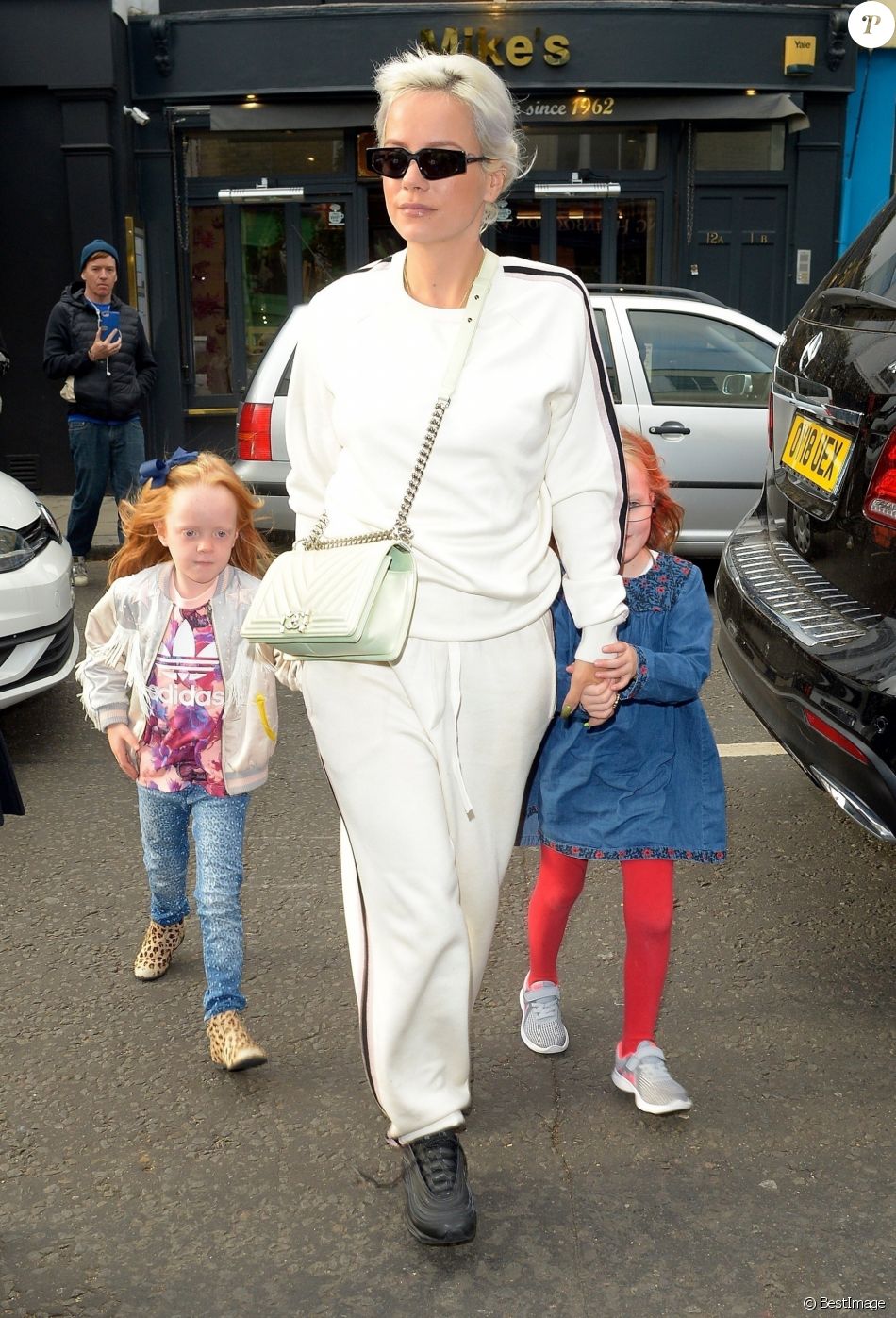 Exclusif - Lily Allen et ses filles Marnie Rose et Ethel se rendent à ...