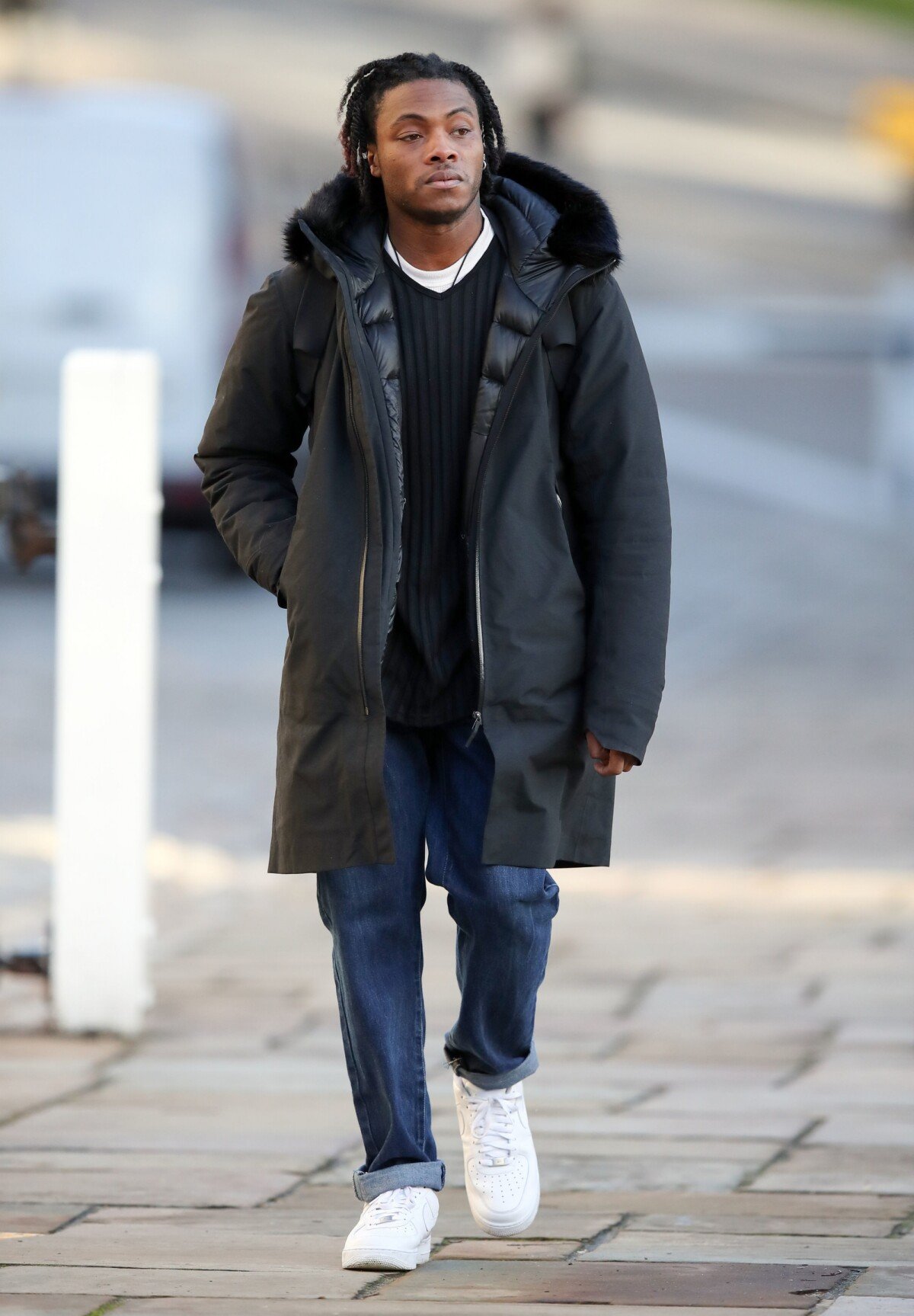 Photo : Ceon Broughton arrive au tribunal de Winchester Crown le 7 ...