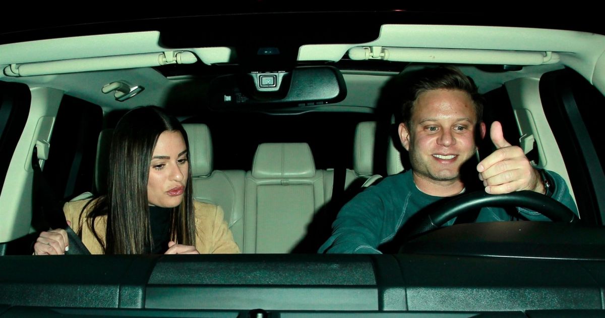 Lea Michele et son fiancé Zandy Reich sont allés dîner avec des amis au ...