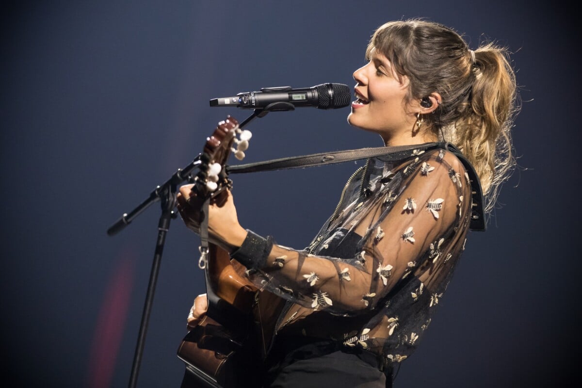 Photo : Exclusif - Vanille, fille de Julien Clerc, en première partie ...