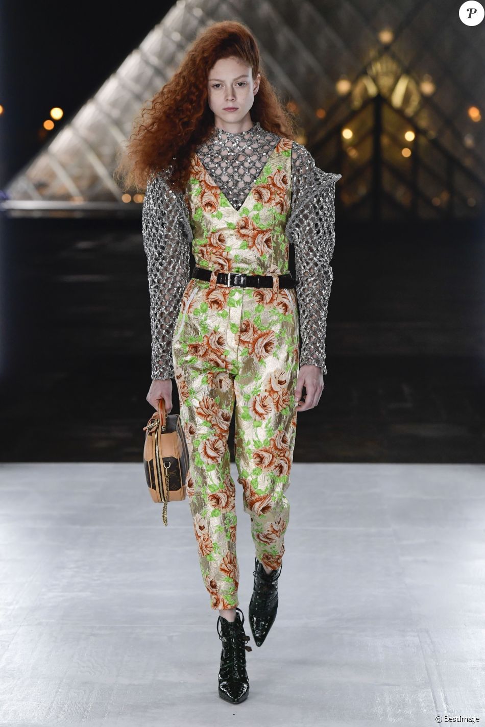 Nathan Westling lors du défilé Louis Vuitton Collection Prêt-à-Porter ...