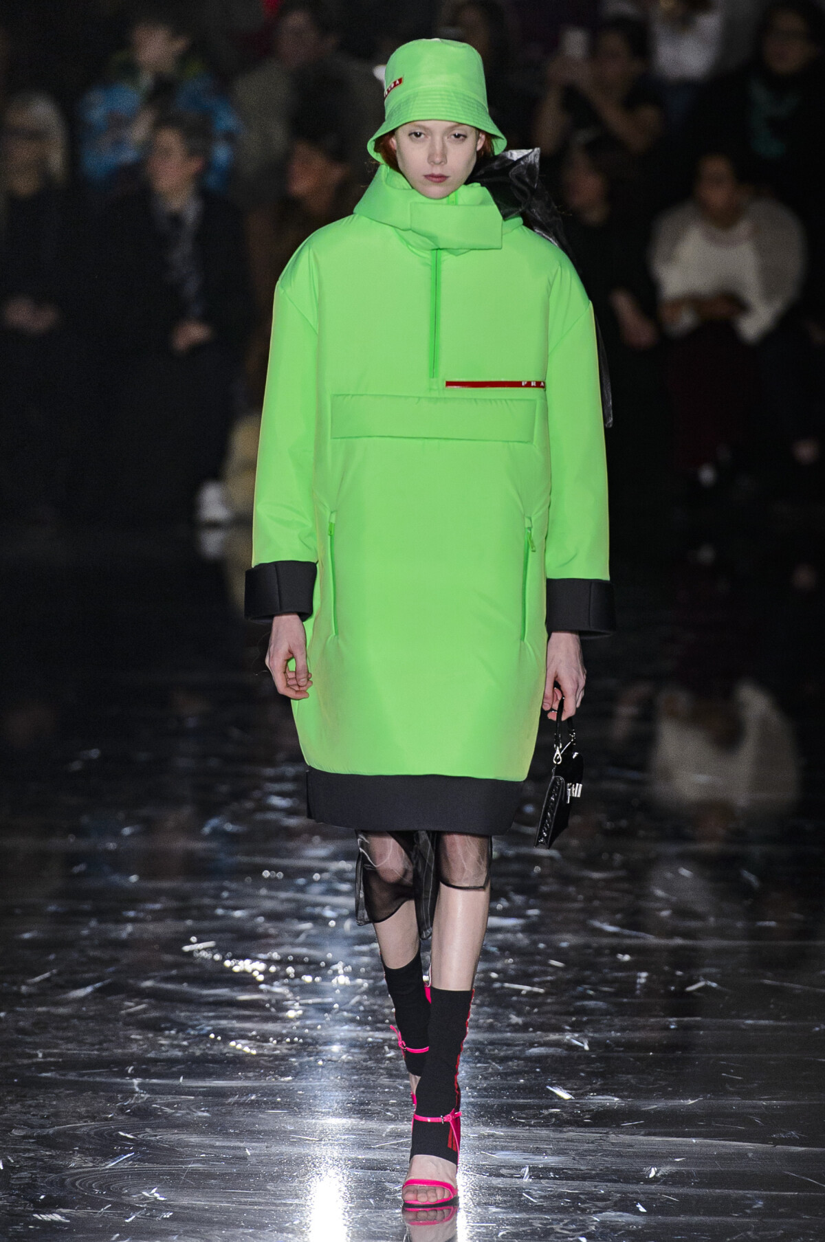 Photo : Nathan Westling - Défilé de mode Prada lors de la fashion de ...