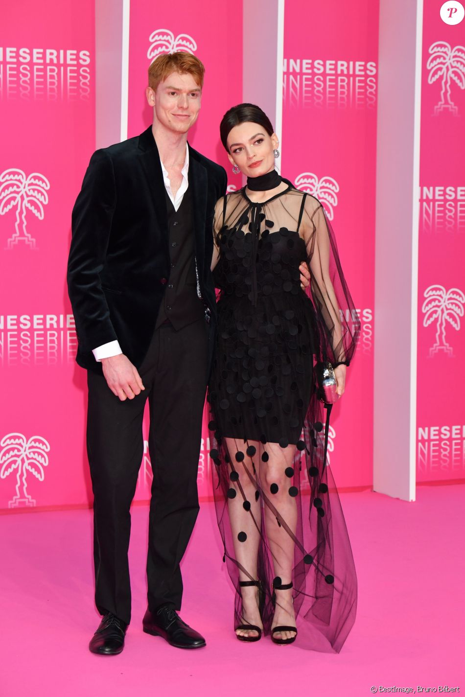 Emma Mackey, membre du jury, et son compagnon, Dan Whitlam lors du ...