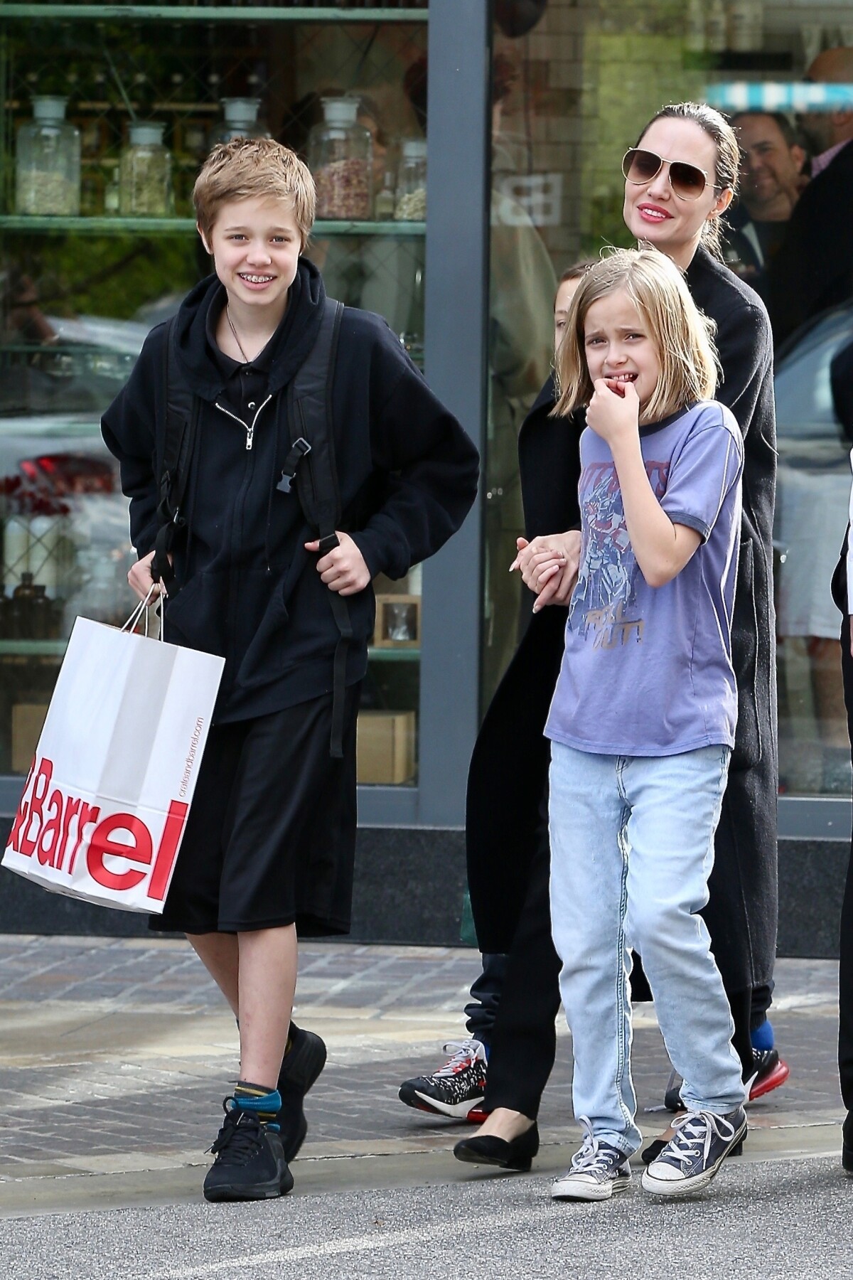 Photo : Théma - Les enfants de stars qui s'habillent selon les codes du ...
