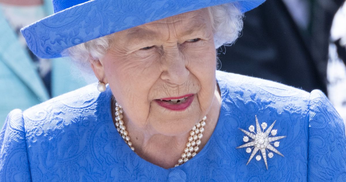 La reine Elisabeth II d'Angleterre lors du Investec Derby Festival sur ...