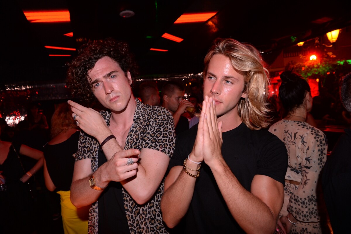 Photo : Exclusif - Le groupe Ofenbach (Dorian Lauduique et César de ...