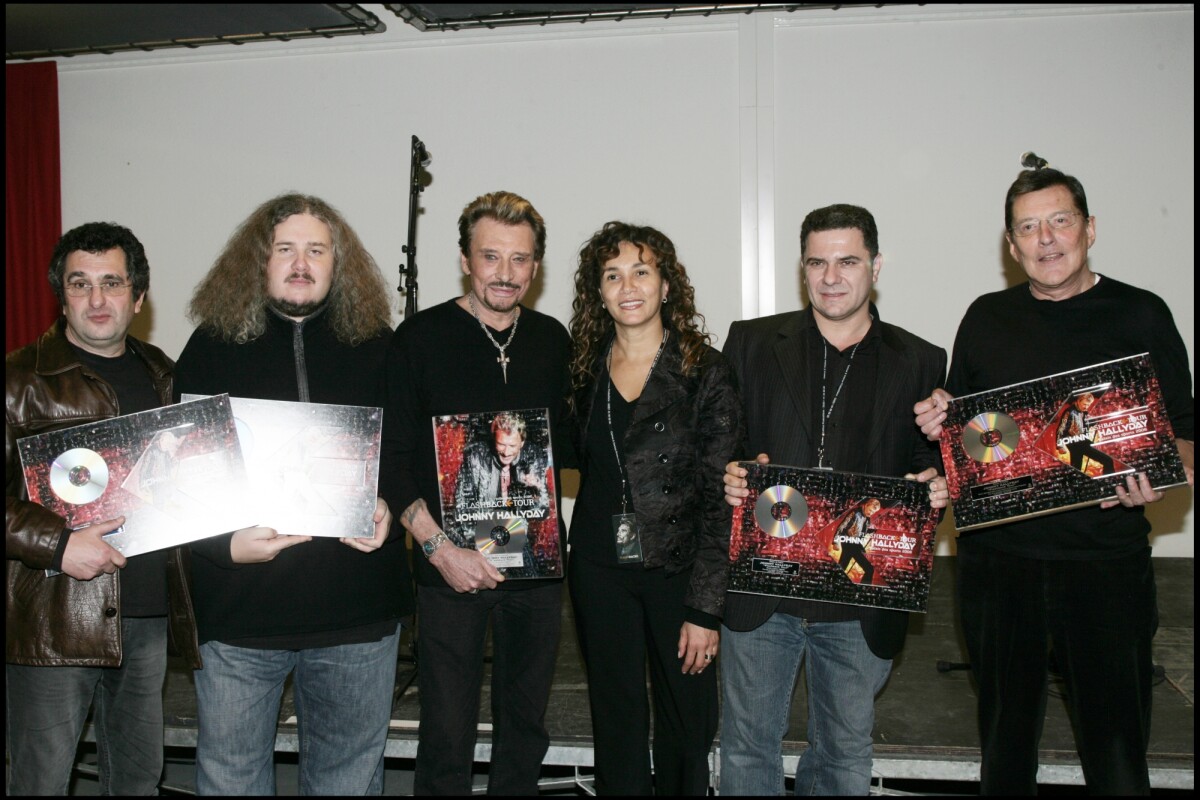 Photo : Exclusif - Johnny Hallyday entouré de Michel Jankielewicz, Yvan ...