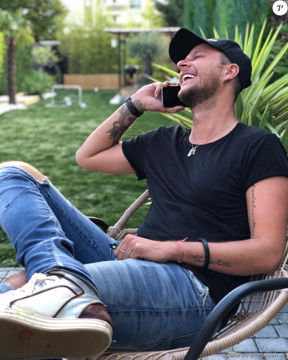 Vincent Shogun des Ch'tis au téléphone, sur Instagram, le 15 août 2019 ...