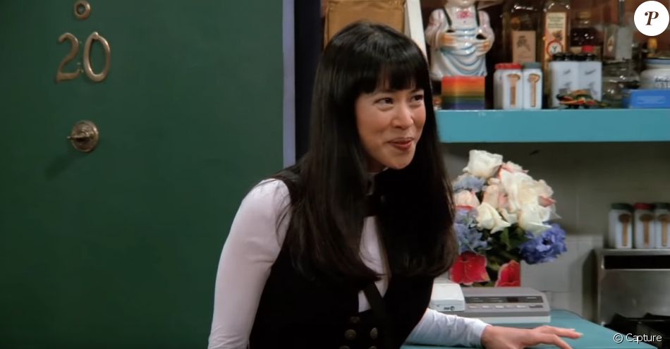 Julie, la petite amie de Ross Geller dans Friends, interprétée par ...