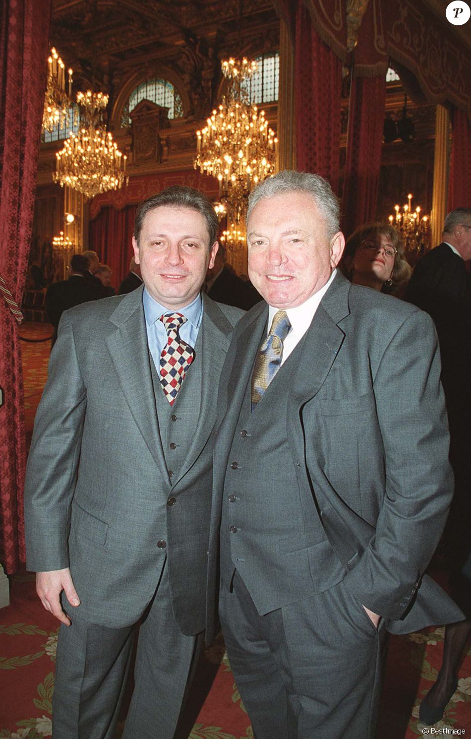 Jacques Martin décoré de la Légion d'honneur et son fils David. Le 29 ...