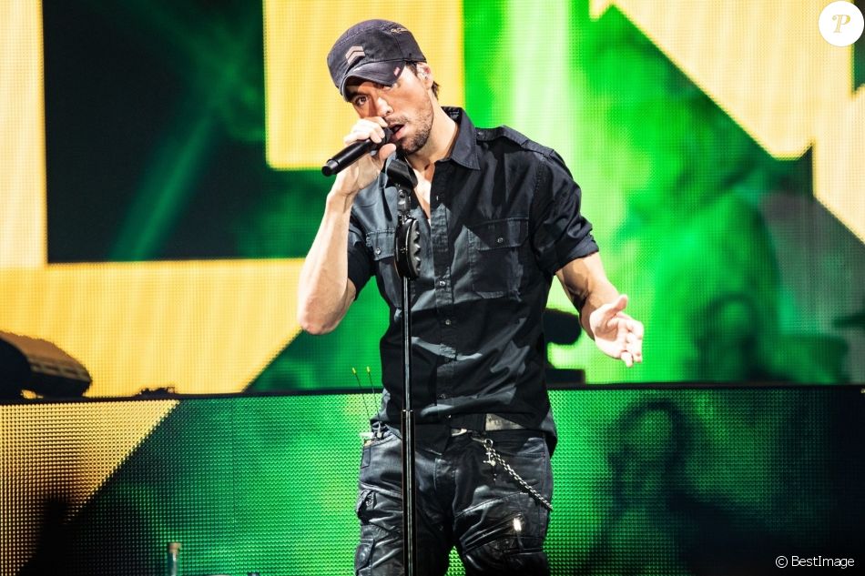 Enrique Iglesias en concert à Birmingham, Royaume Uni, le 27 octobre ...