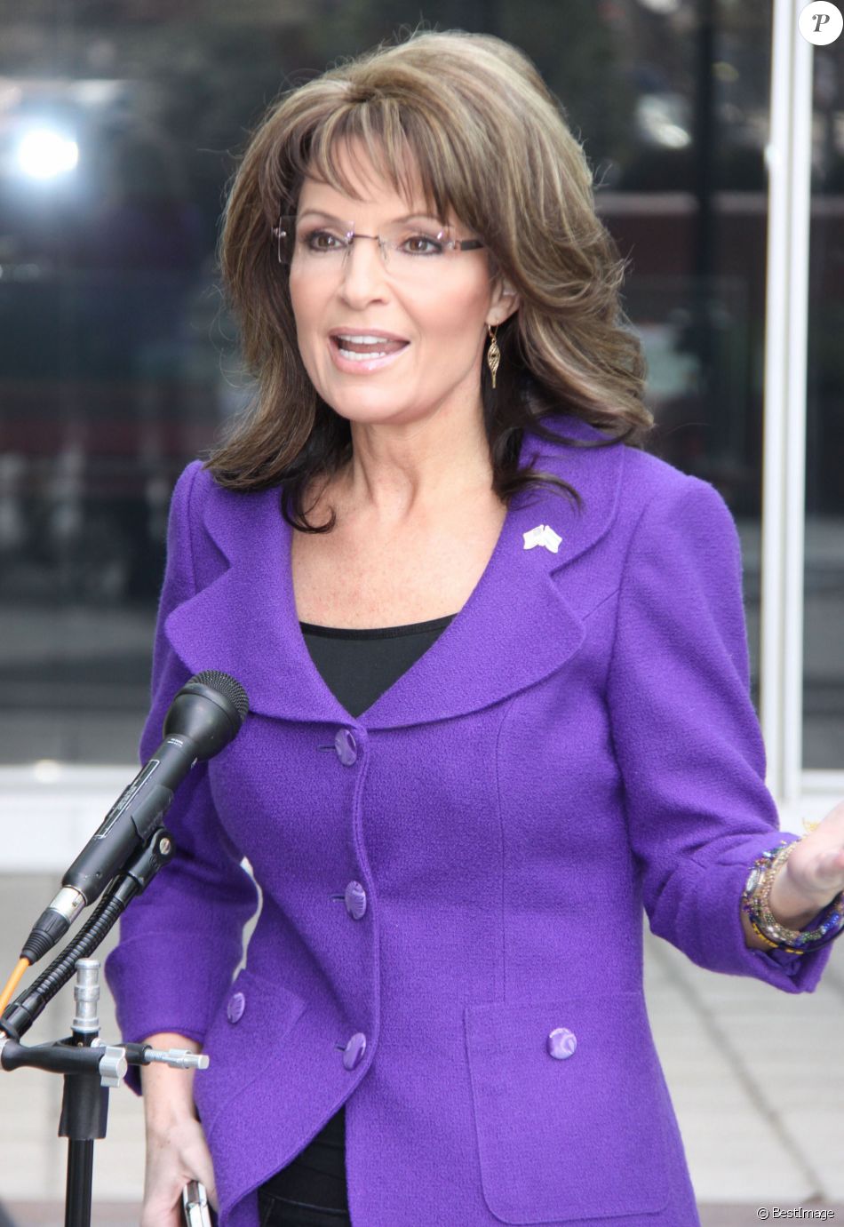 LE GOUVERNEUR D'ALASKA, SARAH PALIN A LA SORTIE DES STUDIOS FOX A ...