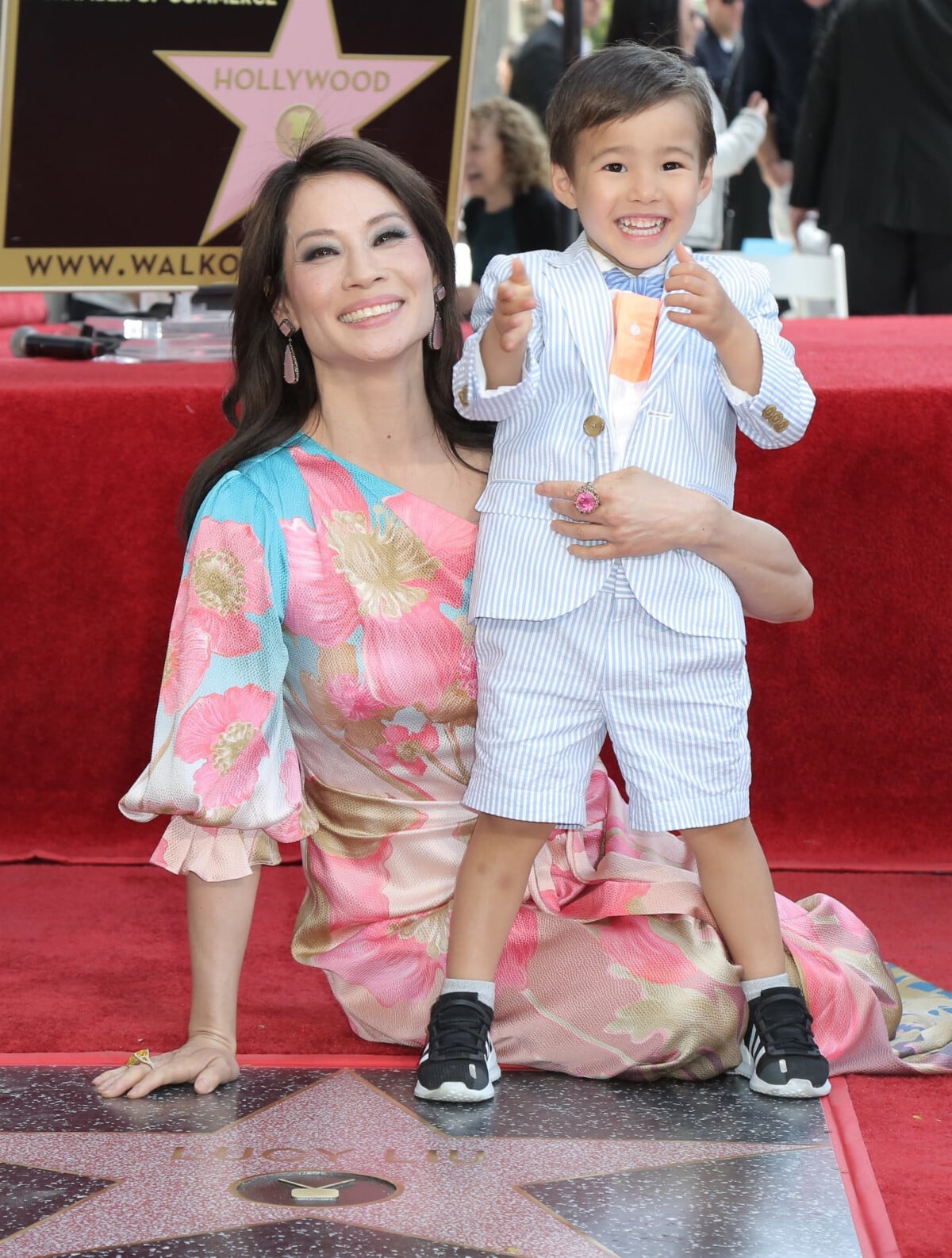 Photo : Lucy Liu et son fils Rockwell Lloyd - Lucy Liu reçoit son ...