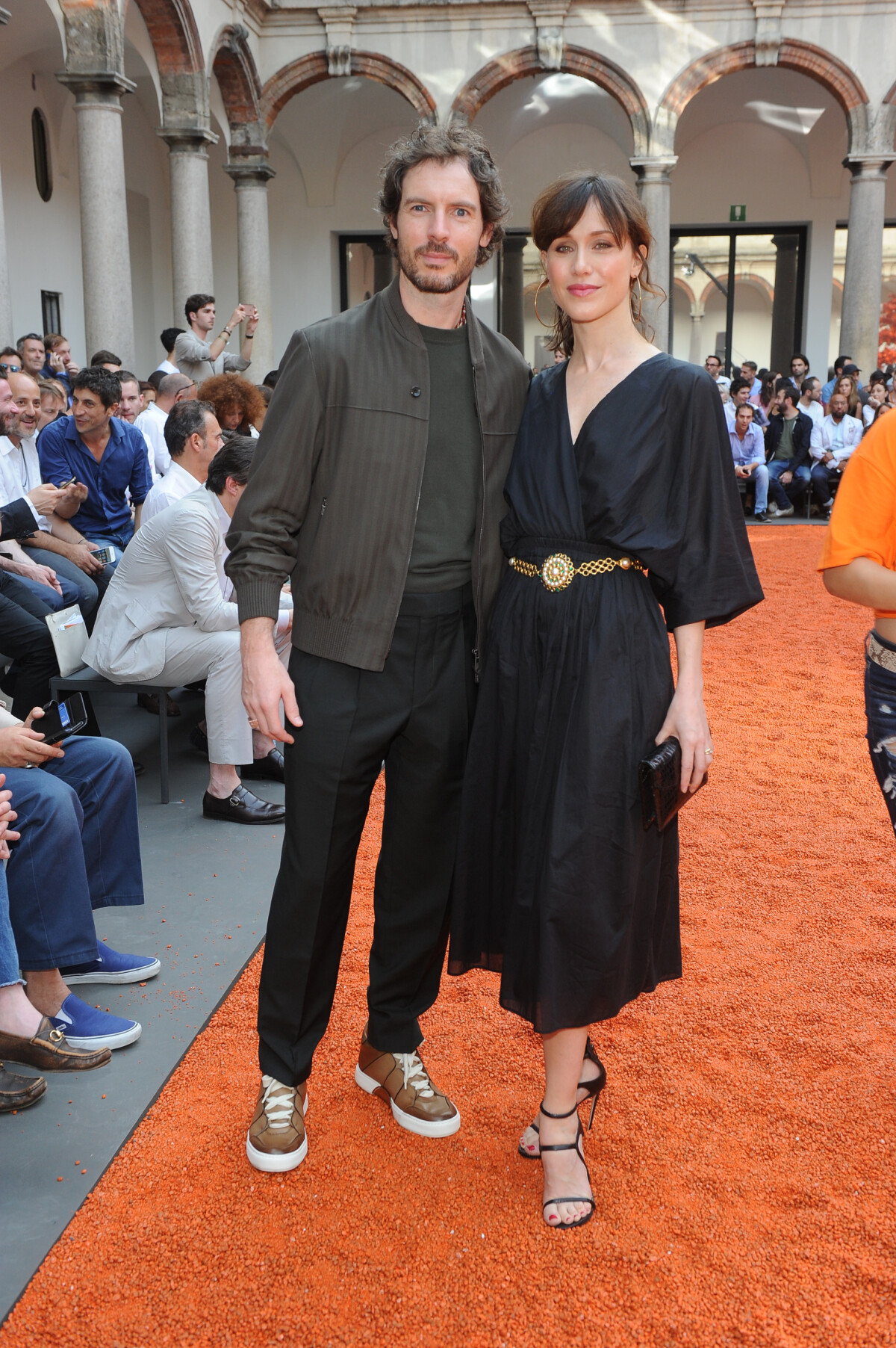 Photo : Richard Flood et sa compagne Gabriella Pession au défilé ...