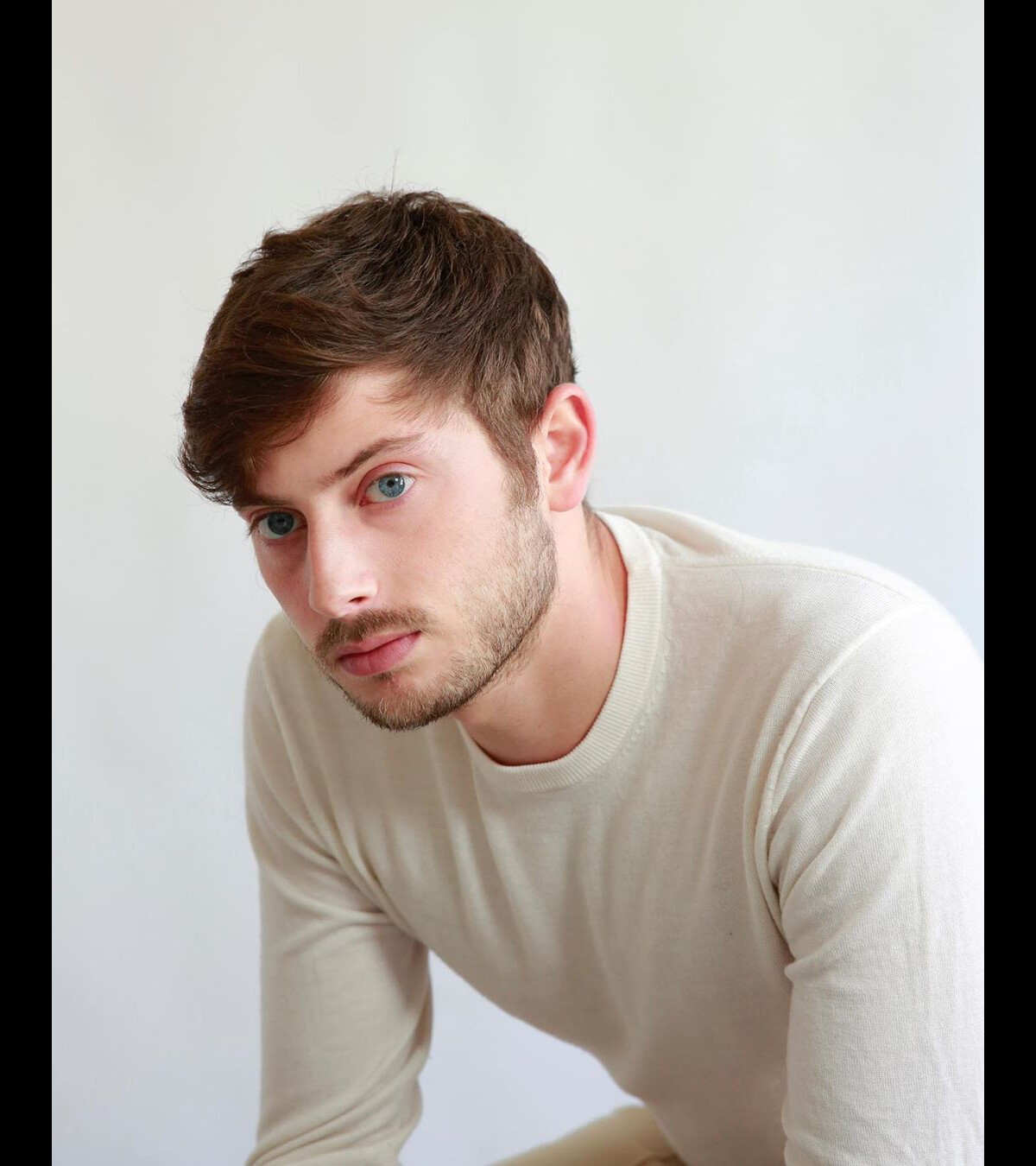 Photo : Amit Rahav, l'acteur de "Unorthodox", nouvelle série Netflix ...