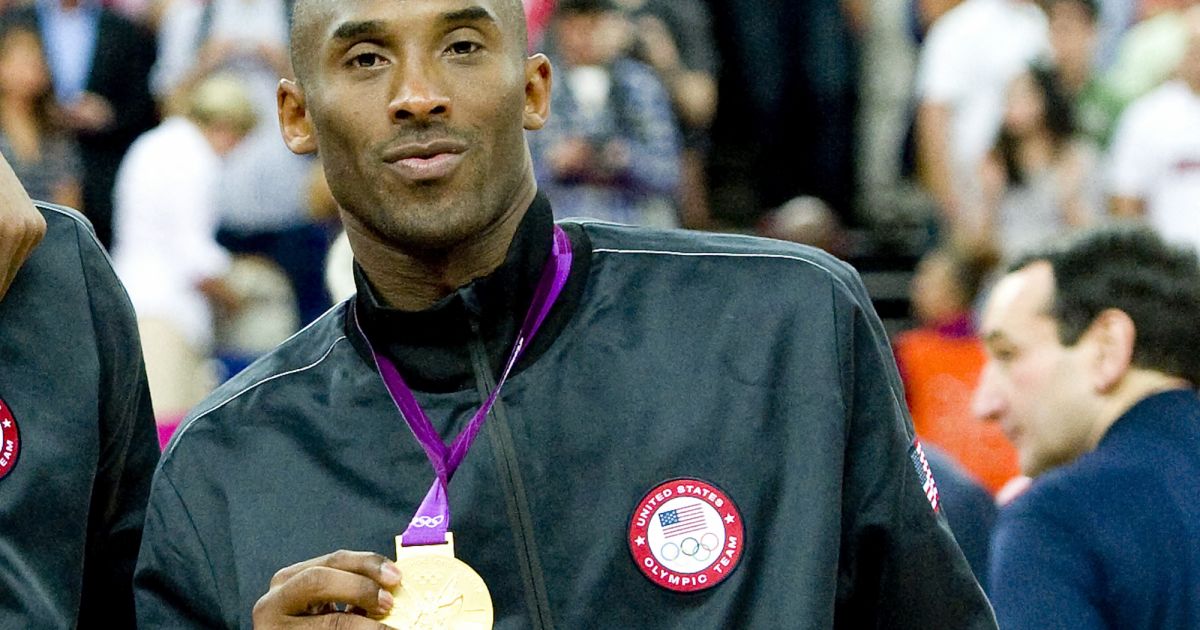 Kobe Bryant, médaillé d'or avec les États-Unis aux Jeux Olympiques de ...